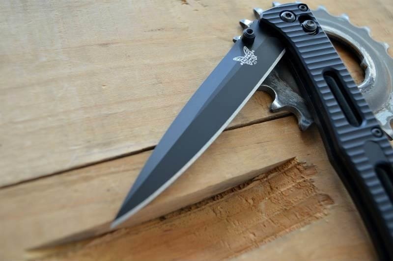 Обзор BENCHMADE FACT. Изящный складной нож